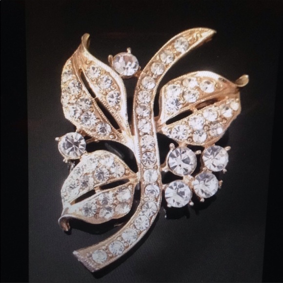 Vintage | Jewelry | Vintage Stunning Floral Pin | Poshmark